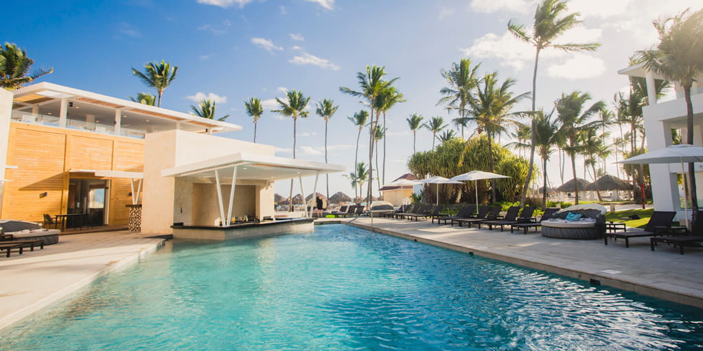 Would you like to spend the Summer in the Caribbean? All you need to know